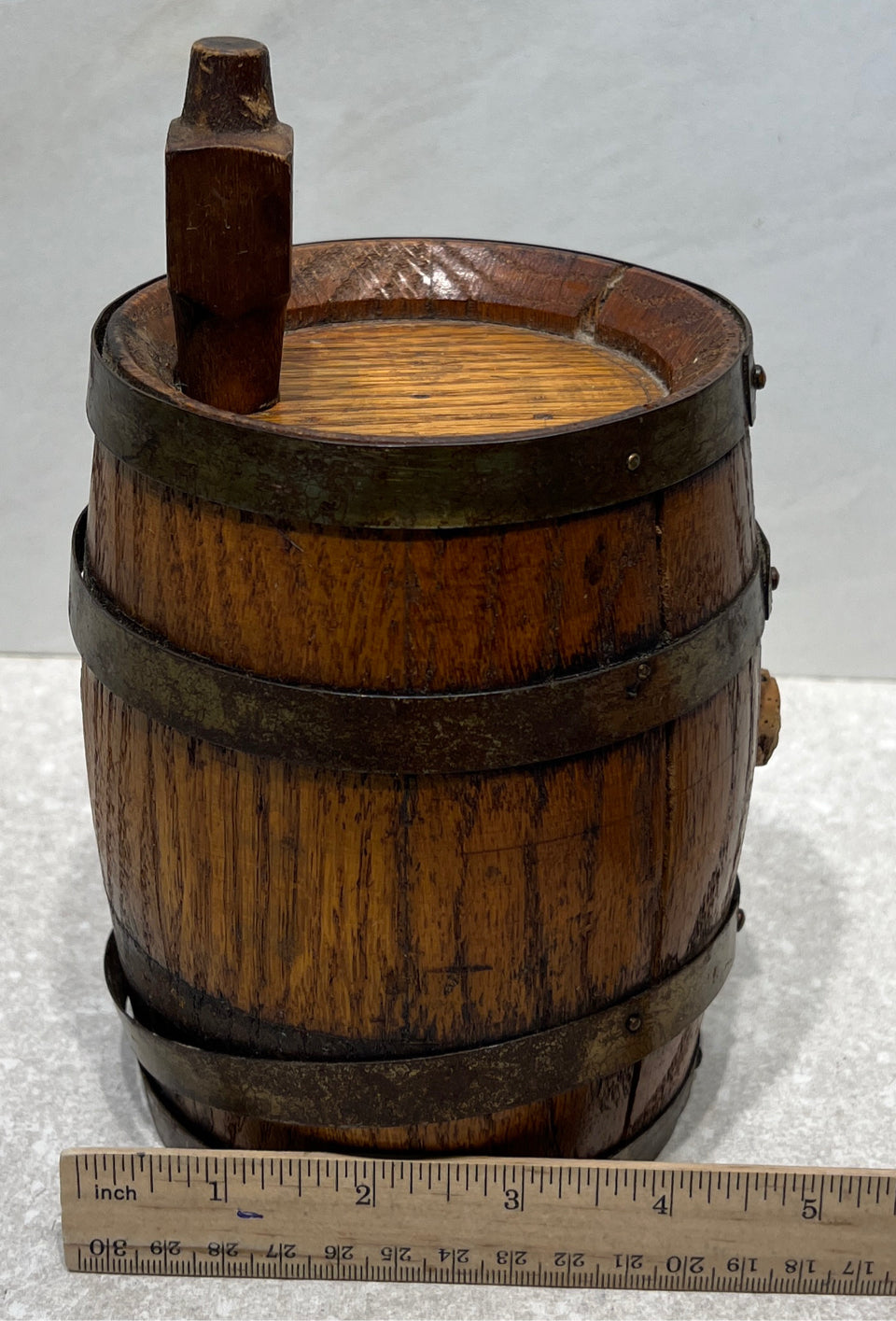 Barrel Decor – Consignment Corner Inc.